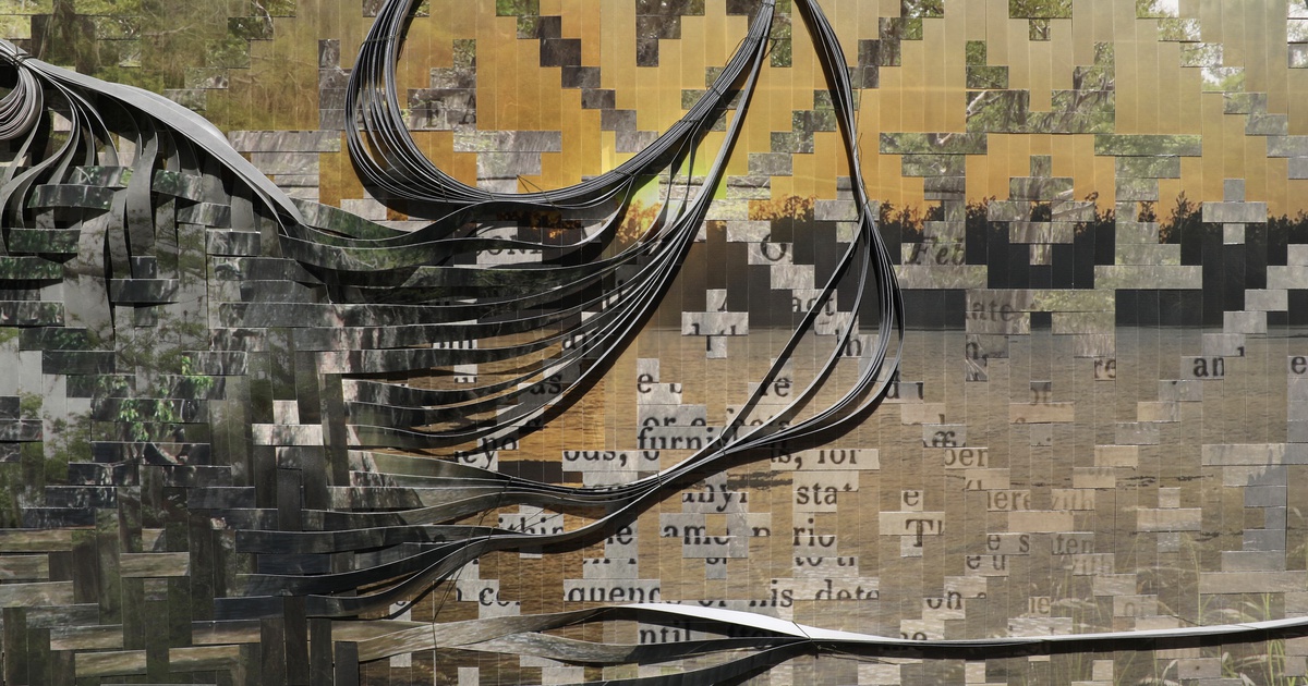 This Poignant Photography Exhibition Weaves Together Indigenous History ...